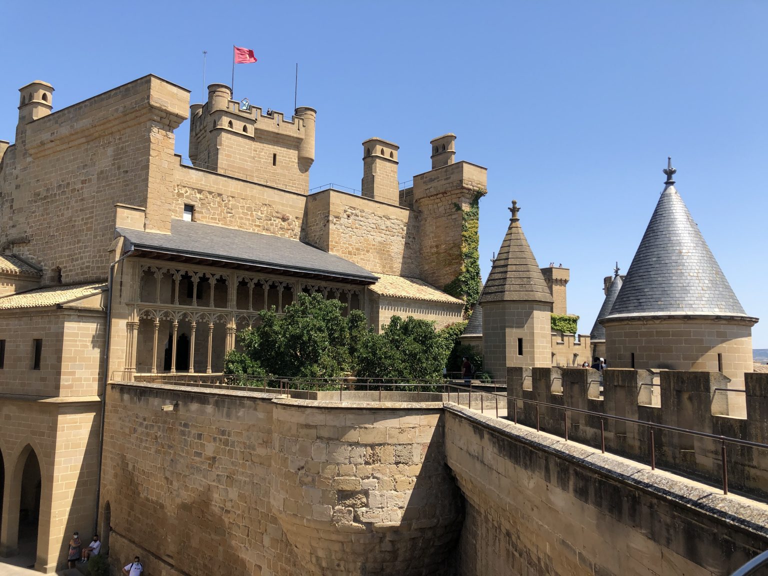 Visitar el Palacio Real de Olite en Navarra - Viajes Globetrotter