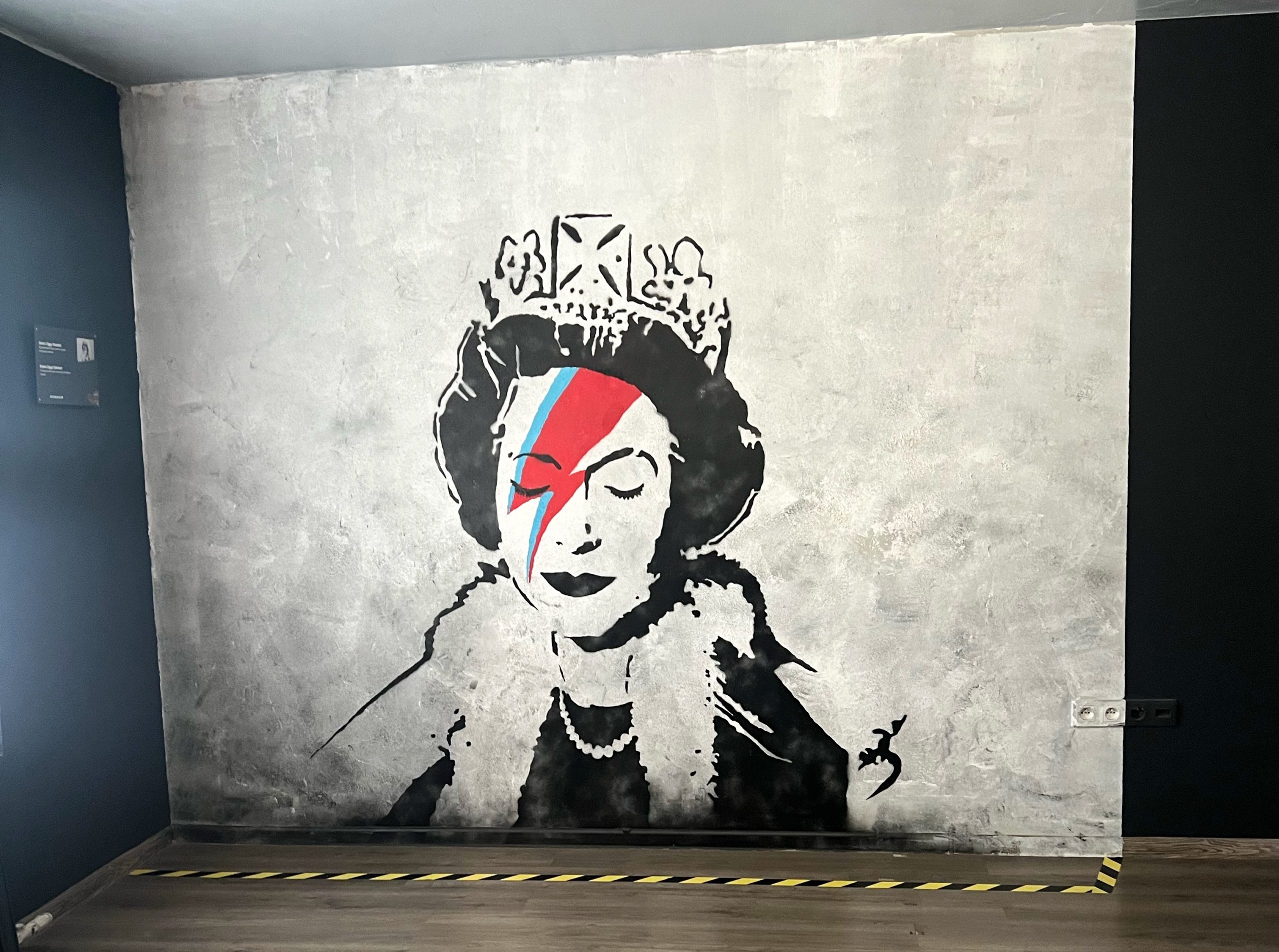 Visitar el Banksy Museum en Cracovia - Viajes Globetrotter